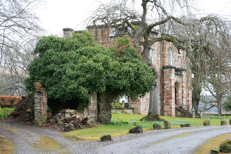 Dingwall Castle | Castle in Dingwall, Ross and Cromarty | Stravaiging around Scotland